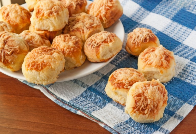 Budget-Friendly Air fryer Mini Cheese Scones